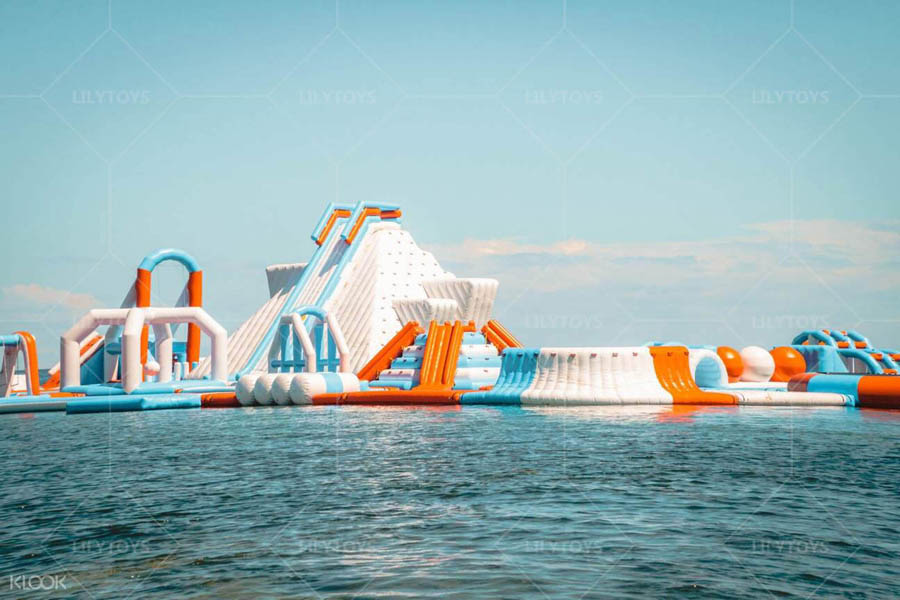 Commercial Inflatable Water Park